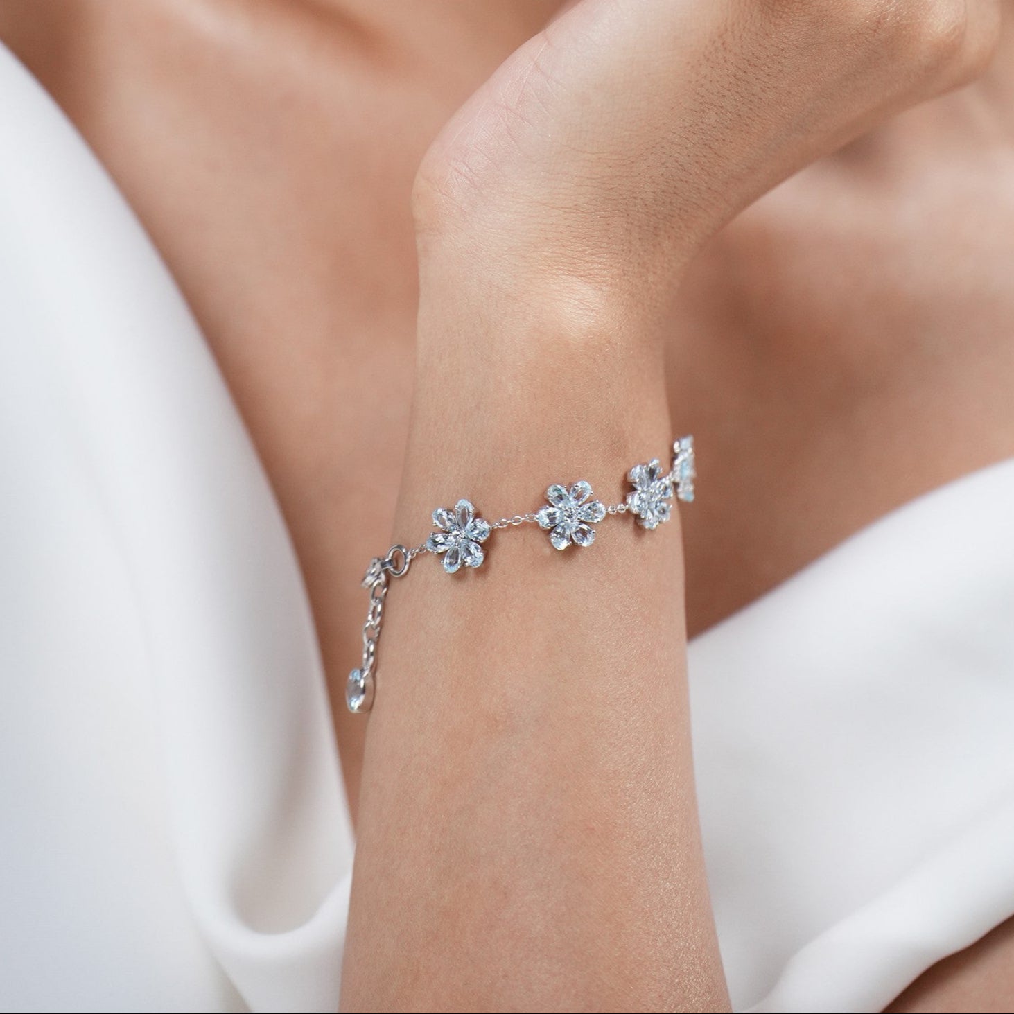 Bloom Natural Sky Blue Topaz Bracelet – The Jaipur Tradition